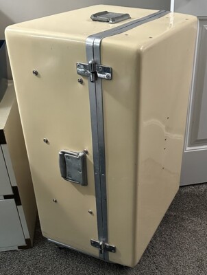 Vintage Workstation Wardrobe Trunk Travelling Office Trunk with Desk ...