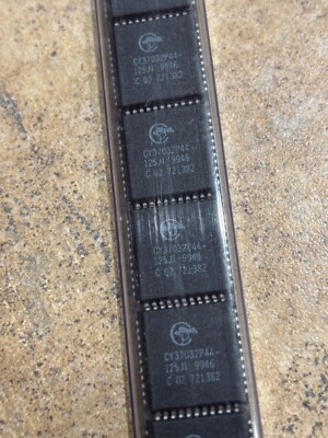CY37032P44-125JI CYPRESS IC NEW PLCC-44(16.6x16.6)Programmable Logic ...