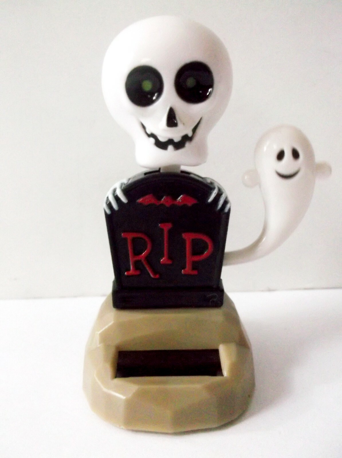 Solar Powered Dancing Skeleton Bobble Head Ghost | eBay