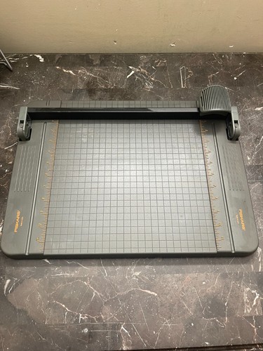 FISKARS Desktop Cutting Board Paper Rotary Cutter 12" TableTop w ...