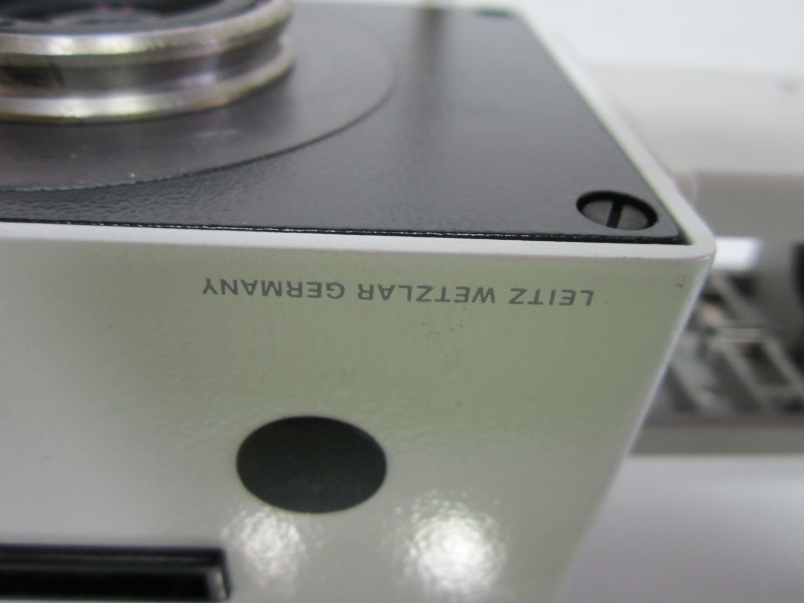 OPTICAL MICROSCOPE PART LEITZ VERTICAL ILLUMINATOR OPTICS BIN#2-D | eBay