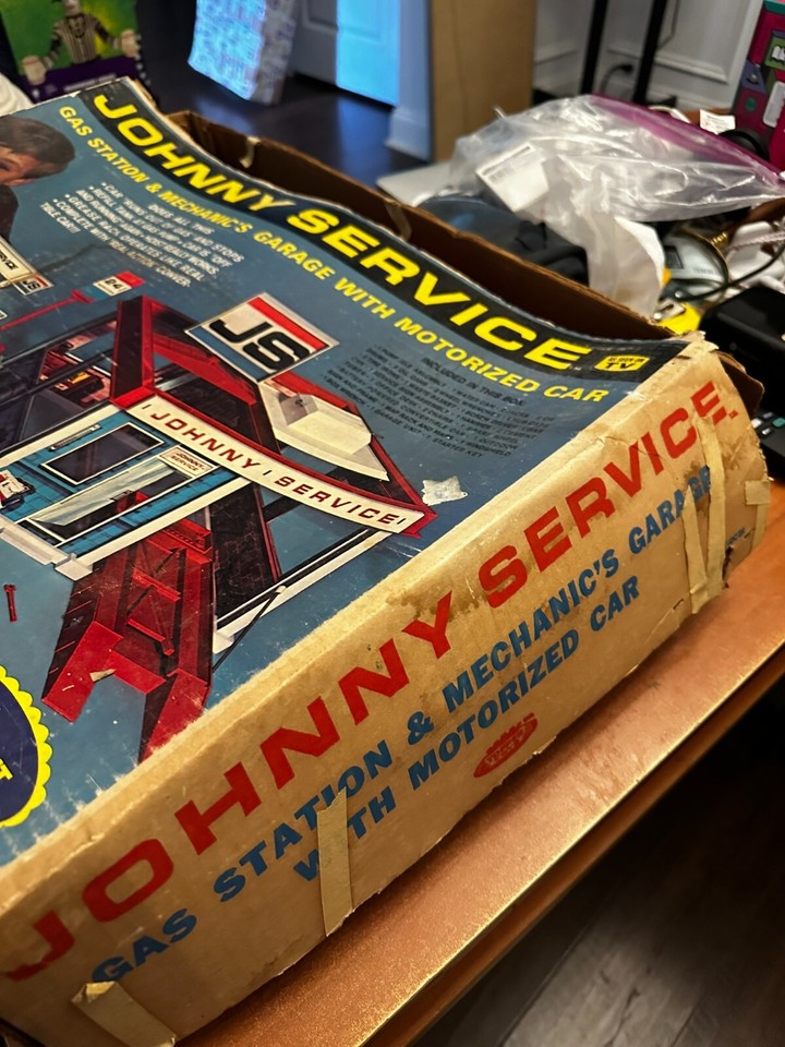 TOPPER JOHNNY SERVICE GAS STATION WITH CAR C. 1960s with Box | eBay