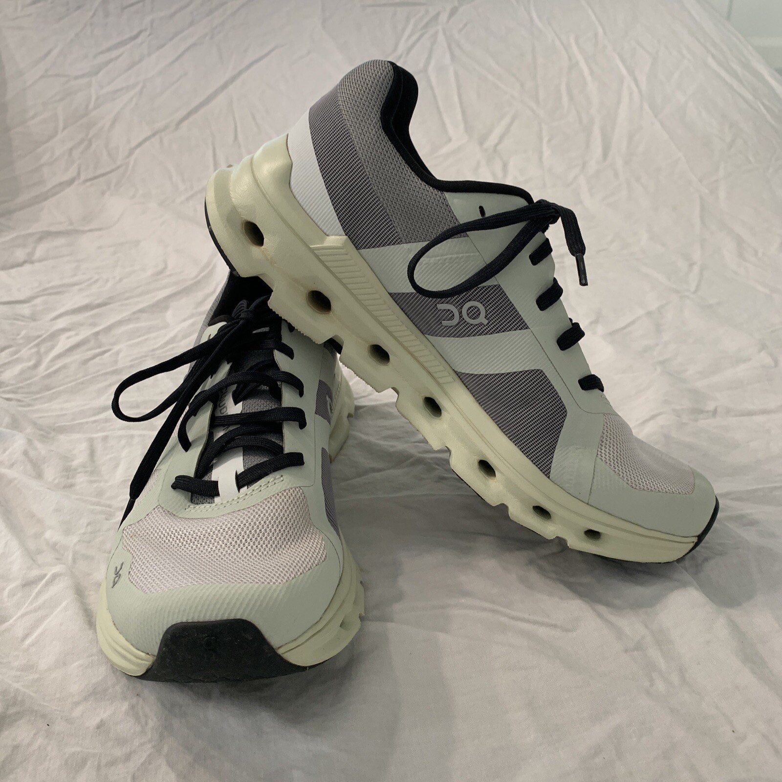 On Cloud Cloudrunner Running Sneakers Womens, Size 8,… - Gem
