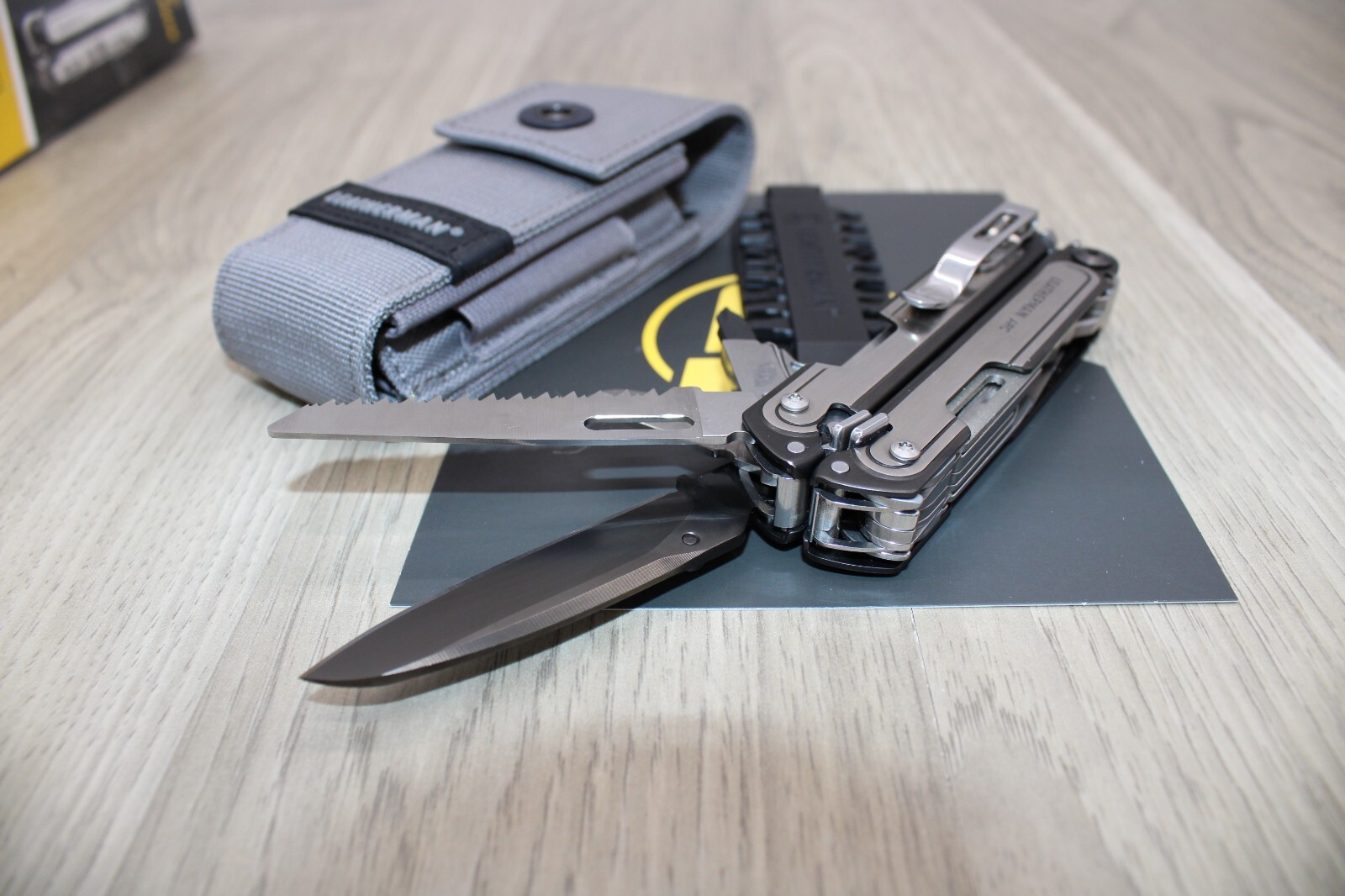 Leatherman Arc Multi-Tools - Black DLC & Stainless Steel for sale ...