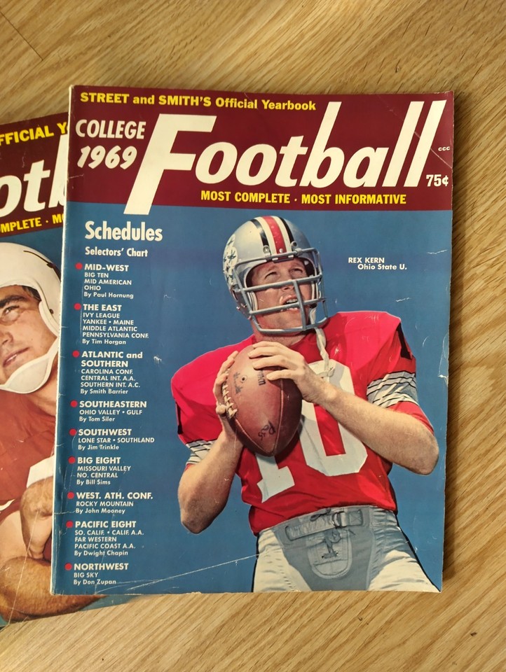 STREET AND SMITHS COLLEGE FOOTBALL YEARBOOK COLLECTION STEVE WORSTER ...