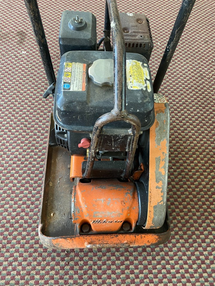 Multiquip-Mikasa MVC82VH Plate Compactor " LOCAL PICK UP ONLY " | eBay