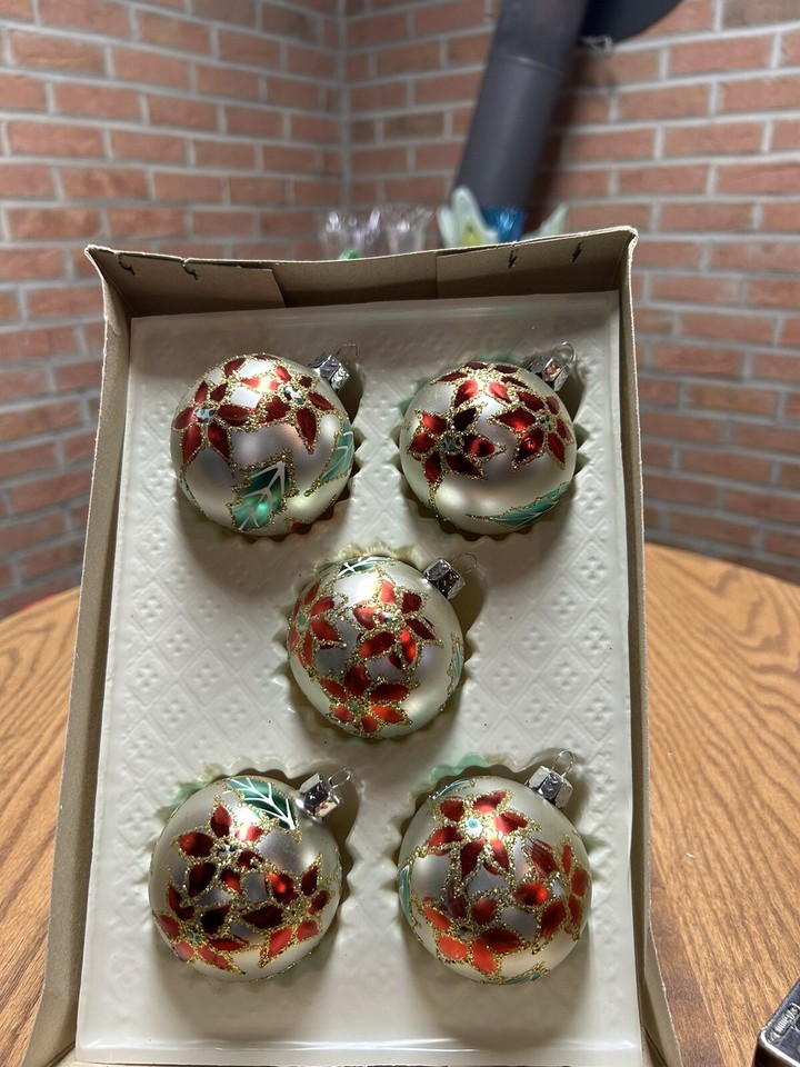 Commodore Christmas Classic Hand Decorated Glass Ornaments. Box of 5 ...
