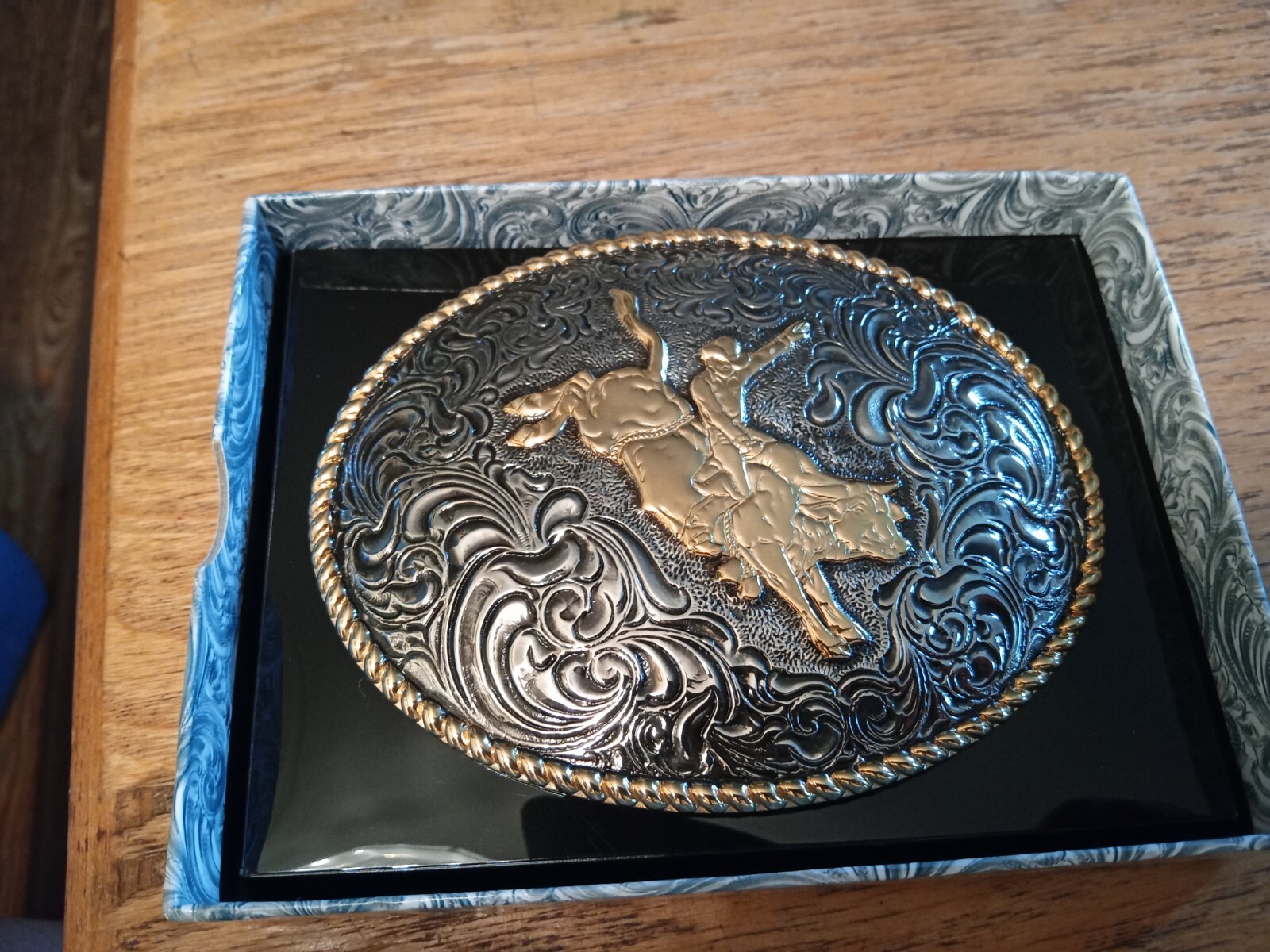 New crumrine belt buckle bull riding 701340687370 | eBay