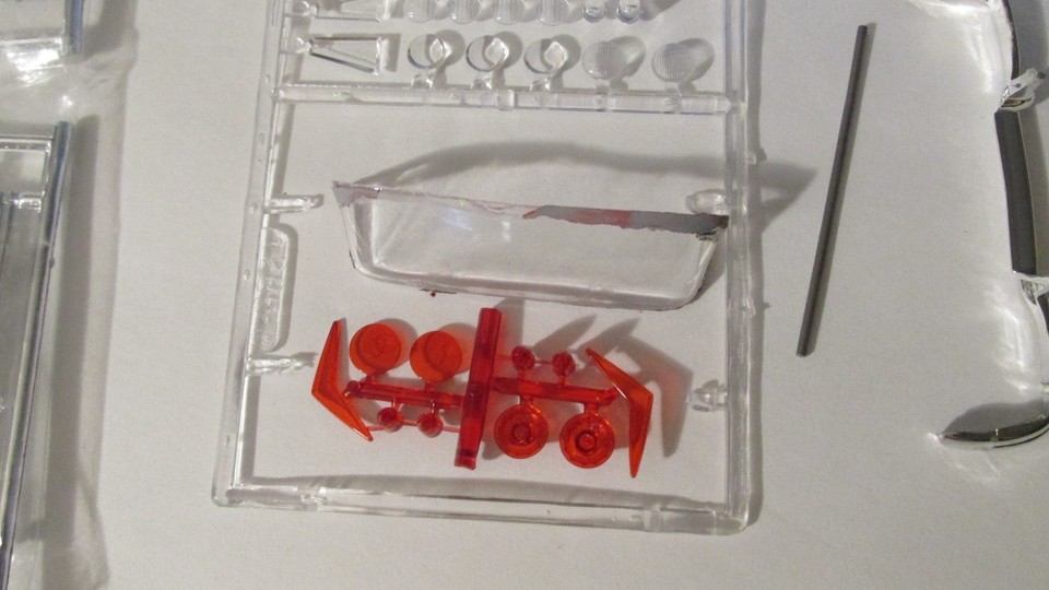 AMT ERTL 1957 FORD FAIRLANE 500 FOR PARTS/RESTORE 1/25 SCALE MODEL KIT ...