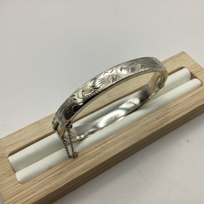 Silver Hallmarked 1985 5-6cm Hinged Bangle w. Safety Chain 15.63g (F6 ...