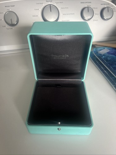 Tiffany & Co Empty Gift Box Jewelry Presentation Box 4.75 x 4.75 x 3.75 ...