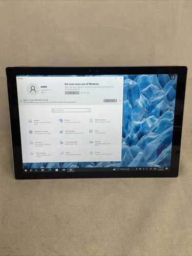Microsoft Surface Pro 4, 256GB, Intel i5, 8GB - Silver *Screen Flicker ...