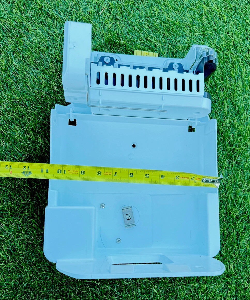 LG Refrigerator Ice Maker & Auger Motor AEQ73130002 ,EAU60784231 ...