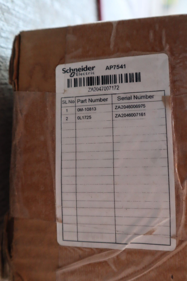 NEW APC AP7541 Power Distribution Unit Metered Rack PDU 200/208V 30A ...