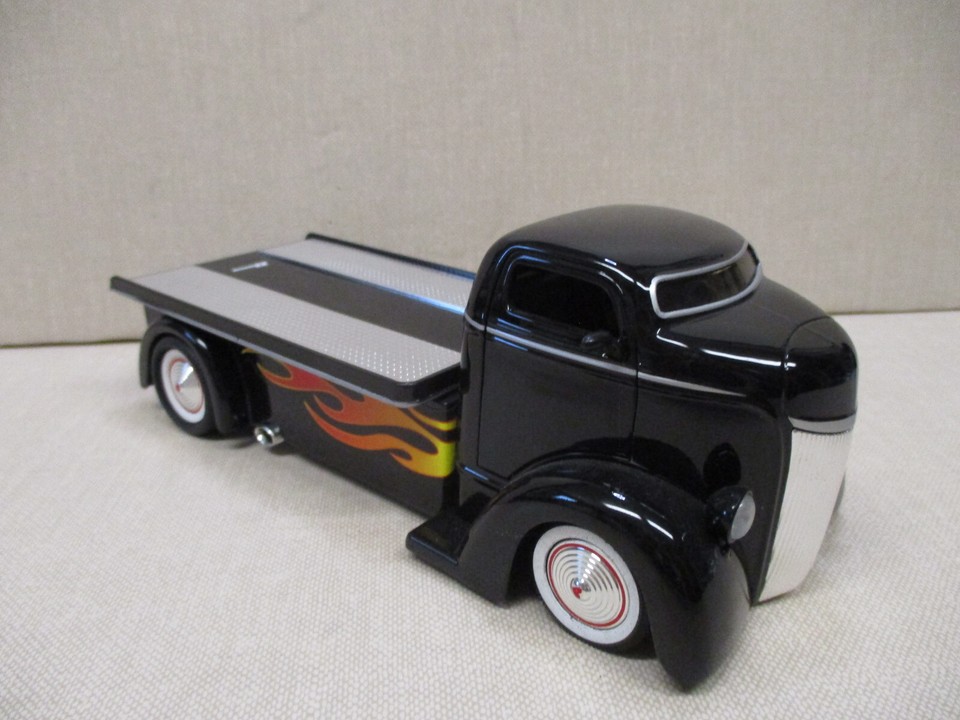 1937 FORD COE LOWRIDER CUSTOM ROLL-BACK TRUCK DIECAST, 1:24, JADA, WITH ...