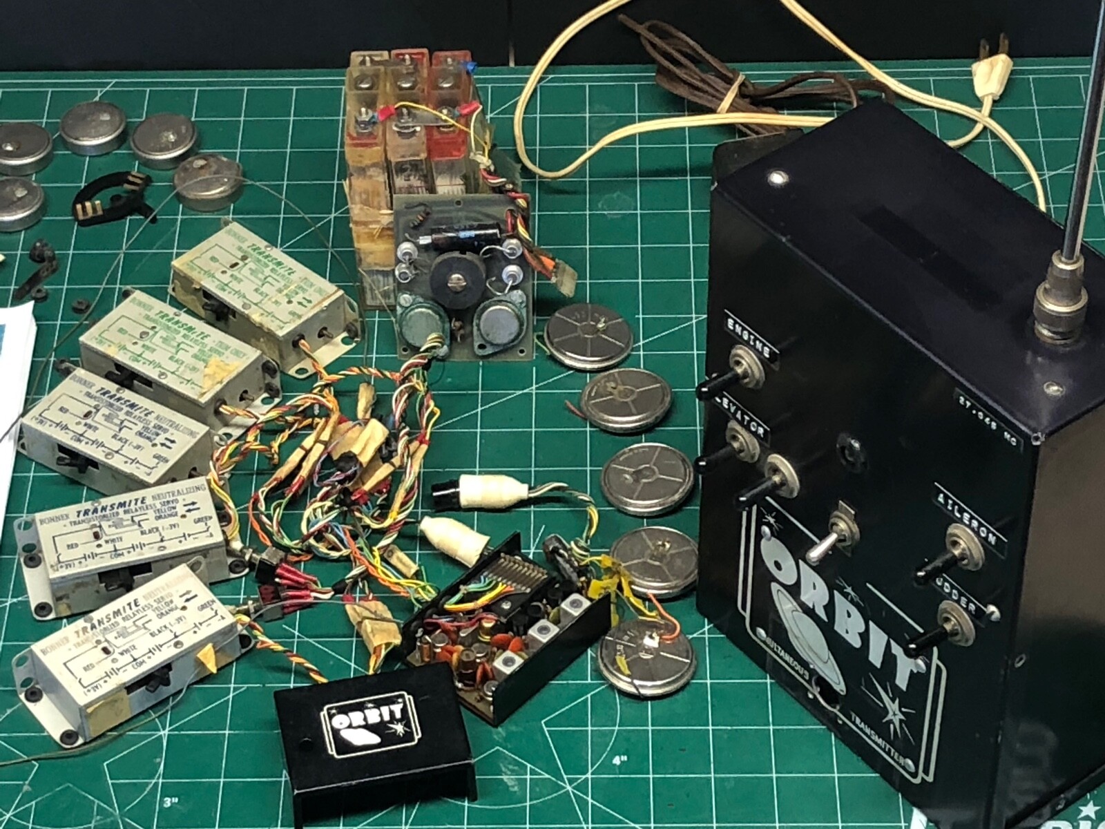 1960's Orbit 10 Ch reed R/C radio control system w/5Bonner Servos ...