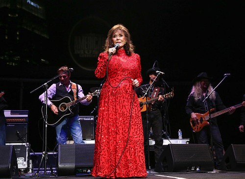 Loretta Lynn Live On Stage Red Dress 11x17 Glossy Photo | eBay