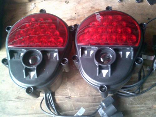 HUMVEE 24V LED REAR TAIL LIGHT WITH REVERSE LIGHT INTEGRATED | eBay