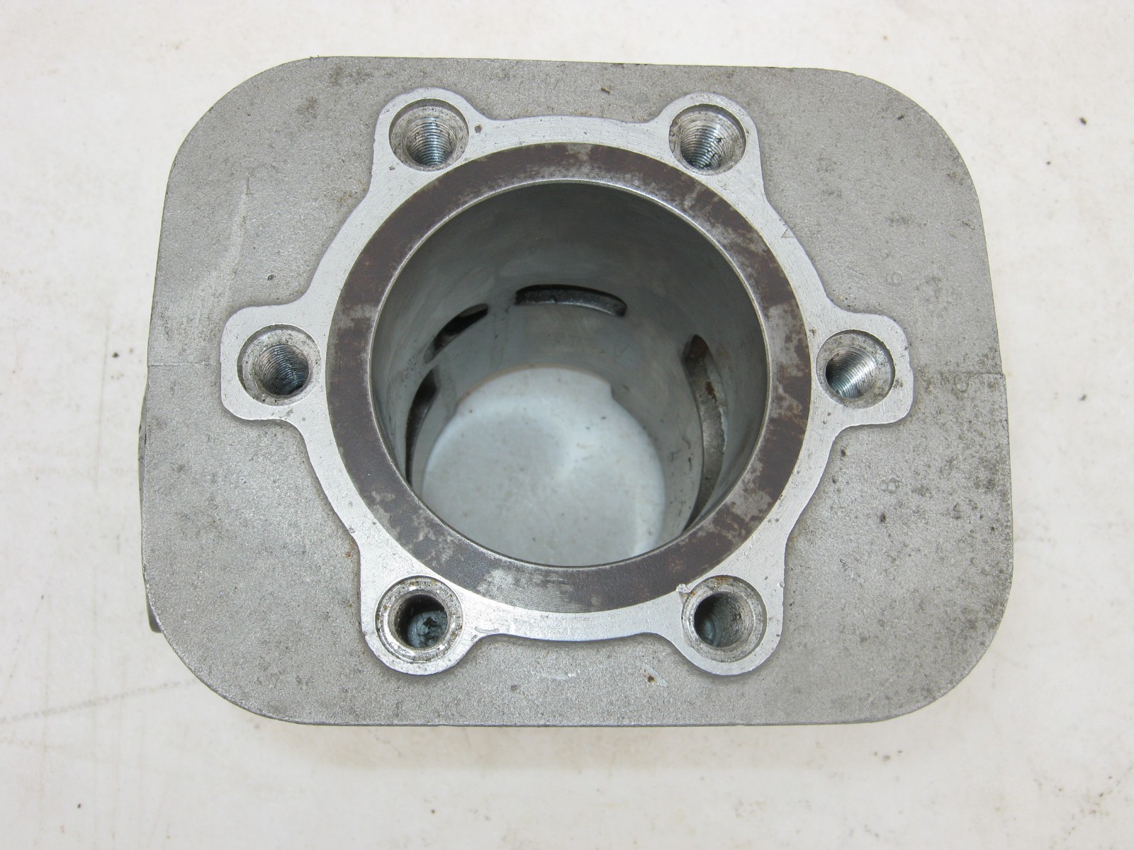 Suzuki XR440 NOS CYLINDER JUG 1969 1970 1971 1972 1973 SM40 OEM Vintage ...