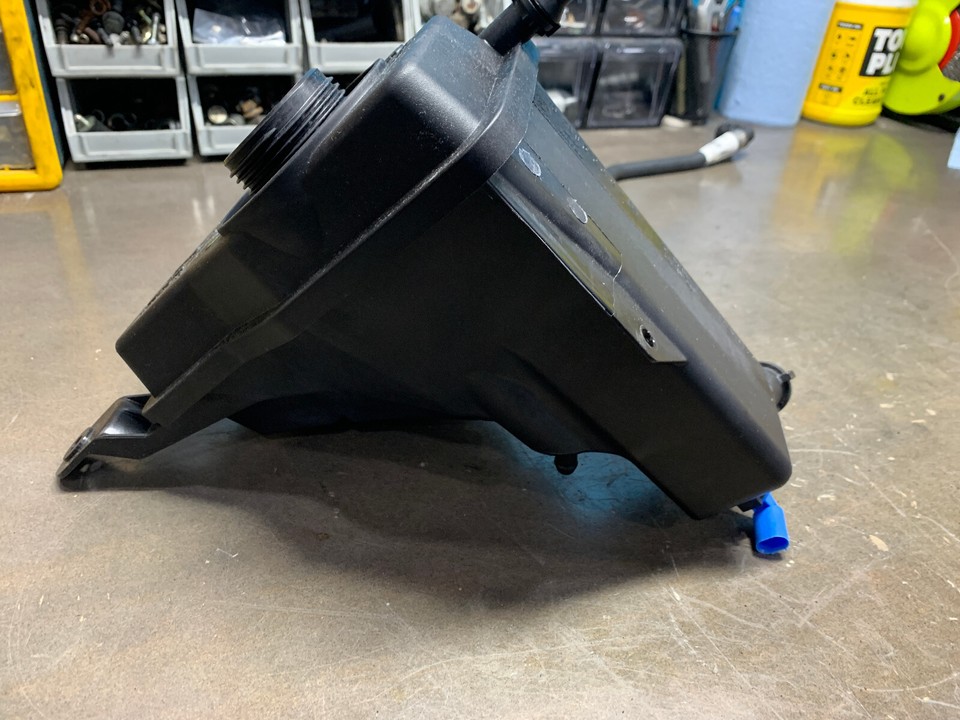 Genuine BMW Coolant Recovery Expansion Tank E90 335d 2009-2011 3.0L ...