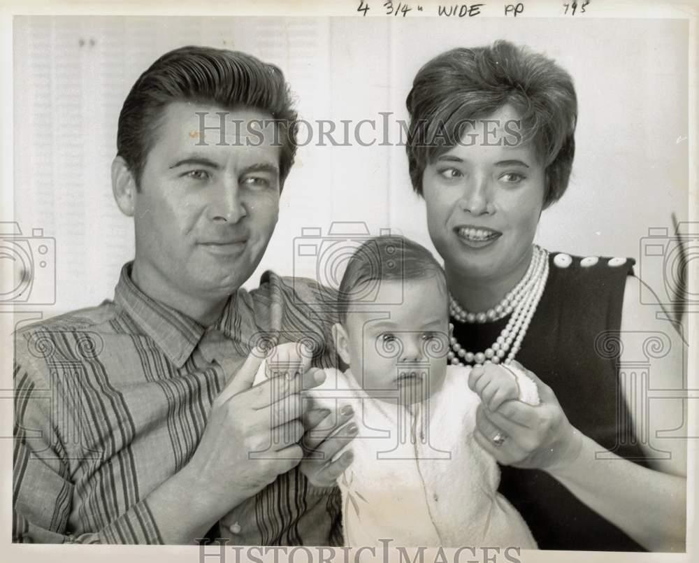 Fess Parker And His Wife The Disney Family Album" Fess Parker And