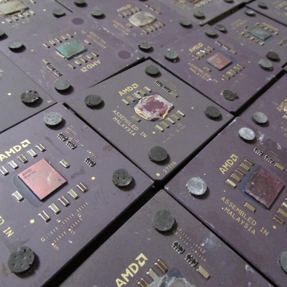 1 LB Lot 26 AMD Duron PGA CPU/Processor Ceramic/Gold-Pins Scrap ...