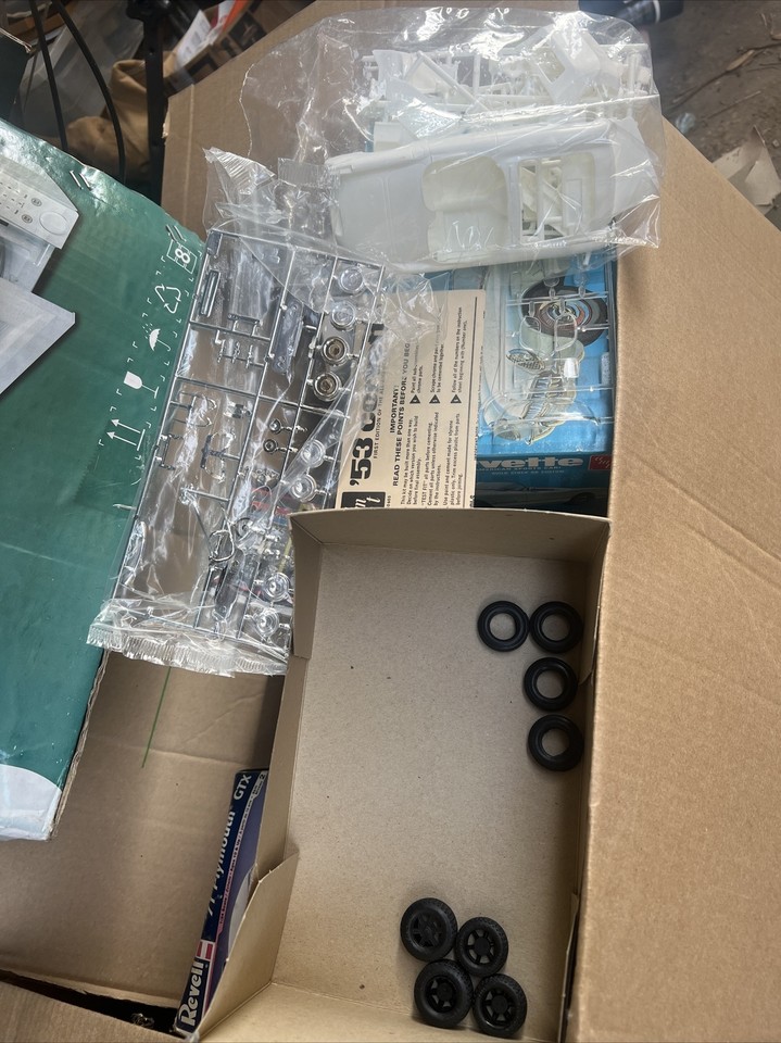 Vintage AMT T310 1953 Corvette Model Kit ~ SEALED NOS | eBay