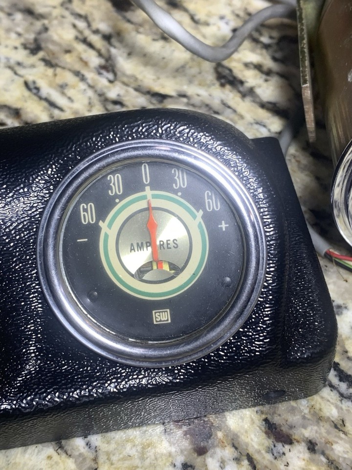 SW Stewart Warner Oil Pressure Gauge Gage Amperes Green Line Vintage ...