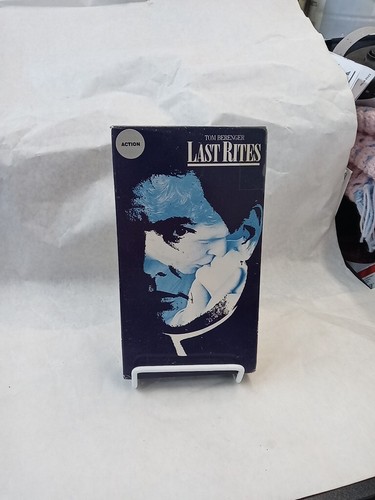 Last Rites (VHS 1988, CBS Fox Video) Tom Berenger, Daphne Zuniga, Chick ...