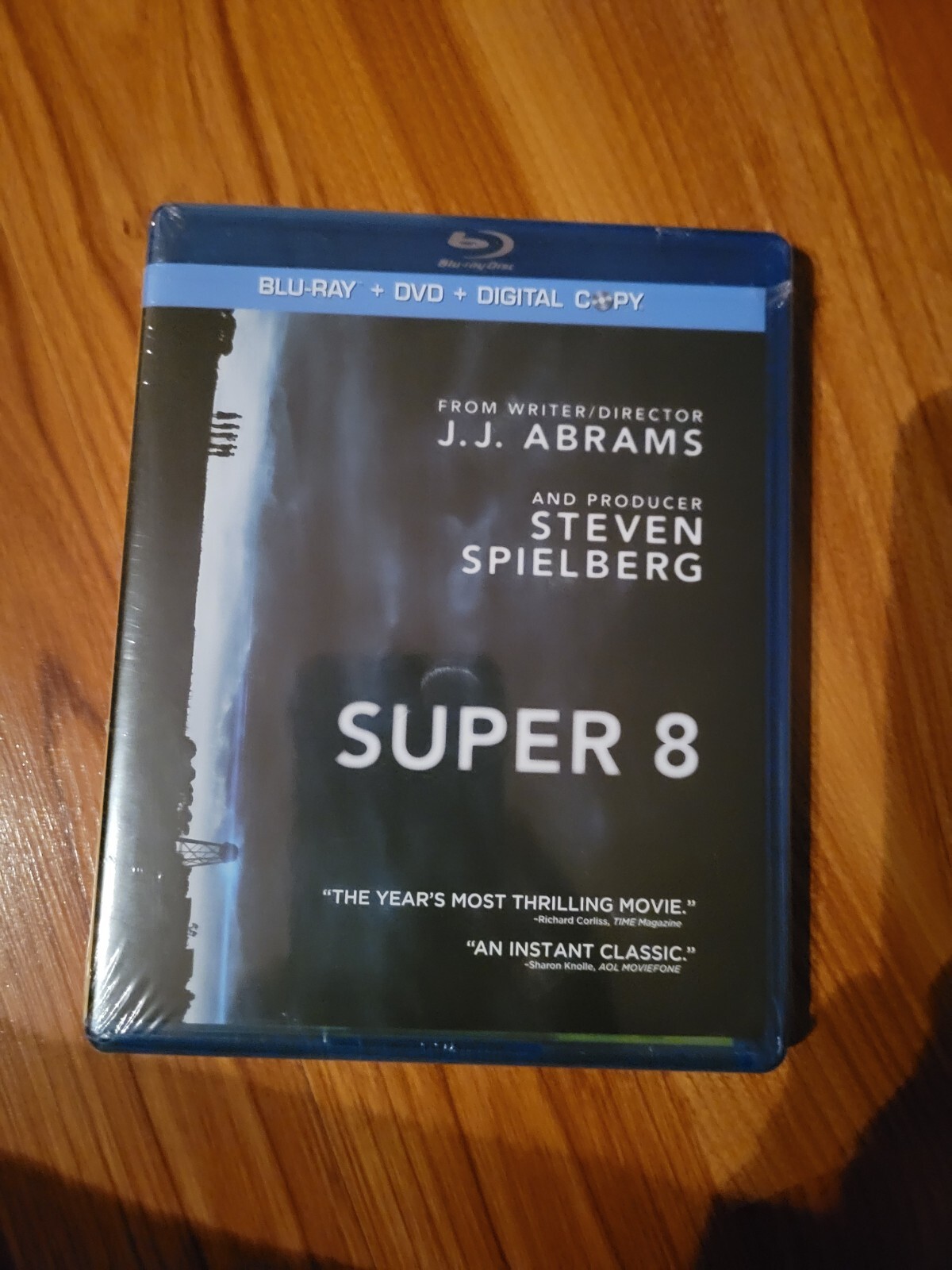 Super 8 (Blu-ray/DVD, 2013, 2-Disc Set, Includes Digital Copy) New ...