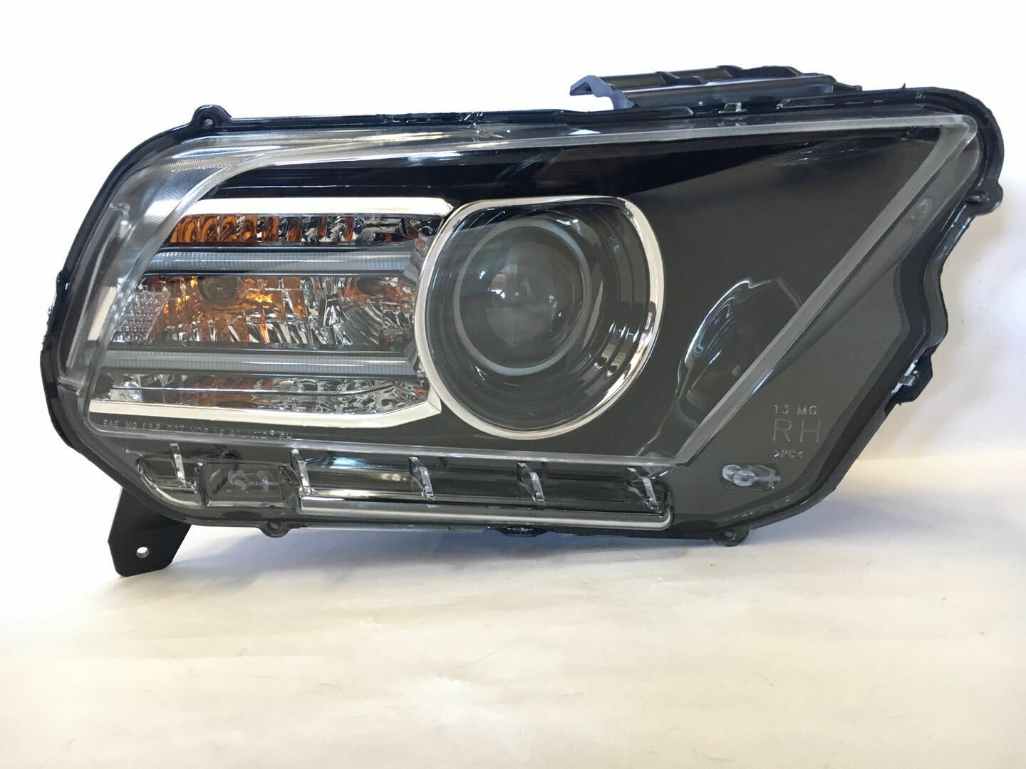Headlamp HID/Xenon LED RH Passenger Side Fit 2013 2014 Ford Mustang ...