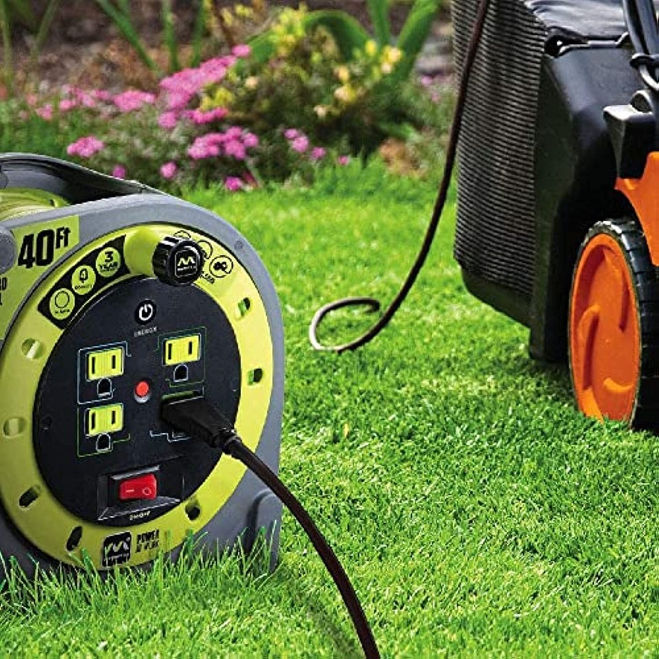 Masterplug Power At Work Four Power Outlets Cord Reel with Winding ...