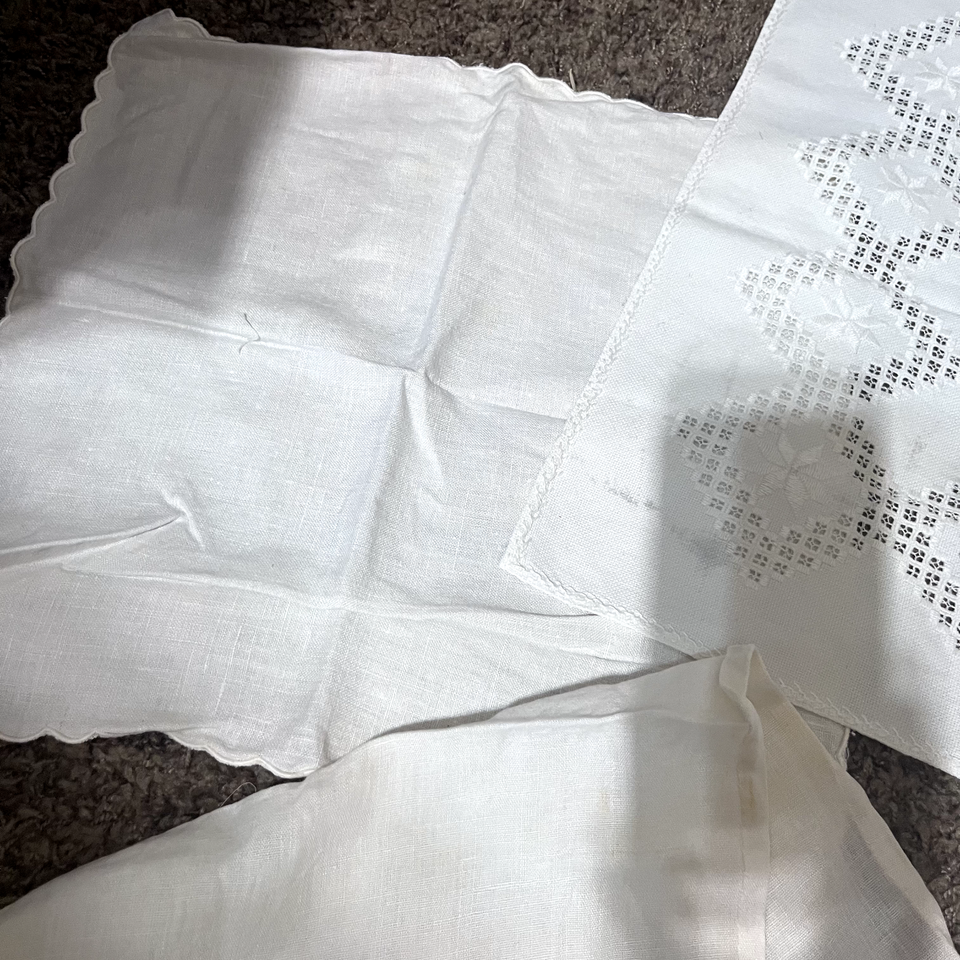 Vintage LOT Estate table runner napkins and handkerchief lace crochet ...