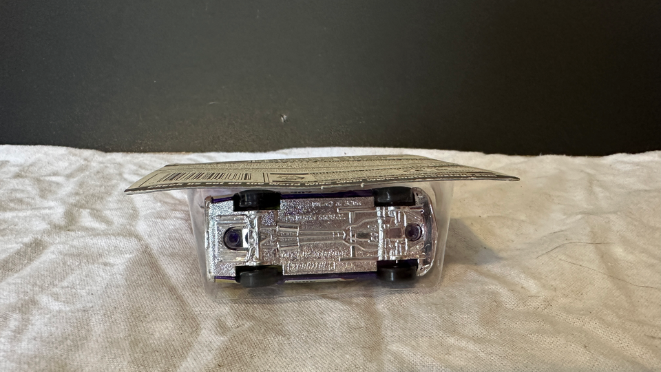NEW Matchbox 1997 Classic Decades 1970 Ford Mustang Boss 302 Purple Die ...