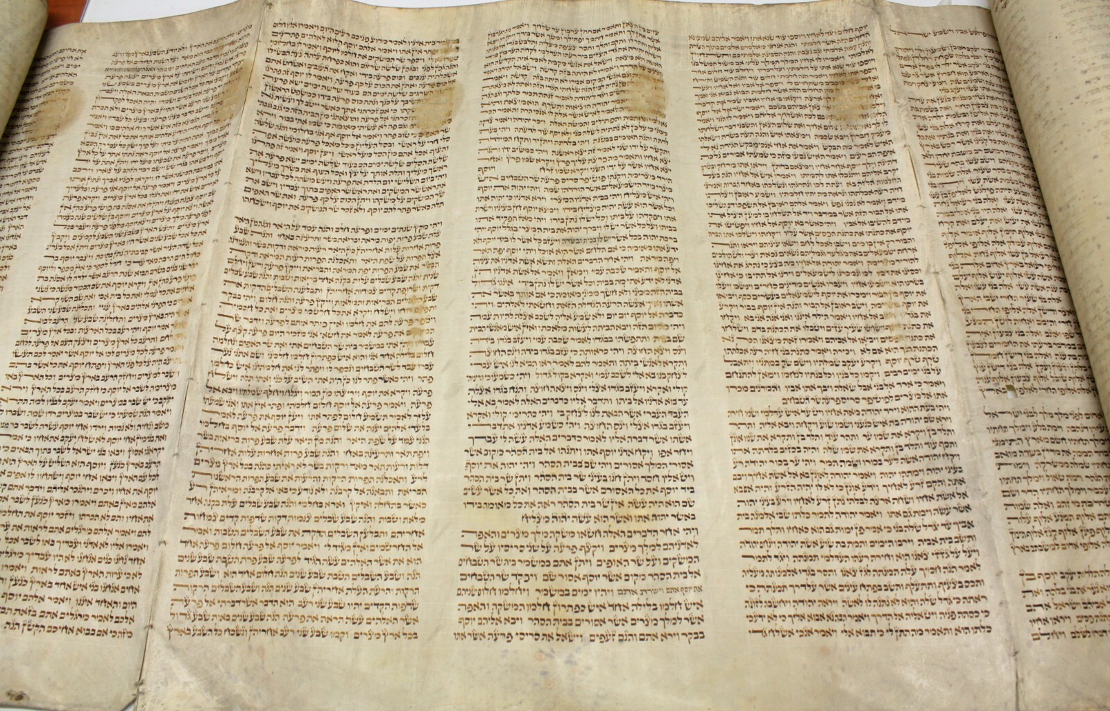 COMPLETE TORAH BIBLE Genesis LARGE VELLUM SCROLL JUDAICA GERMANY 1600's ...