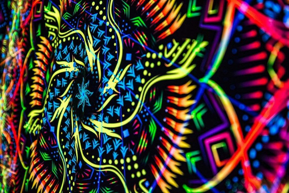 UV Backdrop Black Light Tapestry Psychedelic Art Banner Fluoro Psy Wall ...
