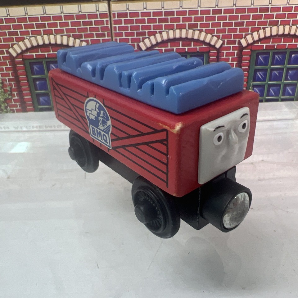 Thomas & Friends Wooden Railway Train Tank Engine - BMQ Troublesome ...