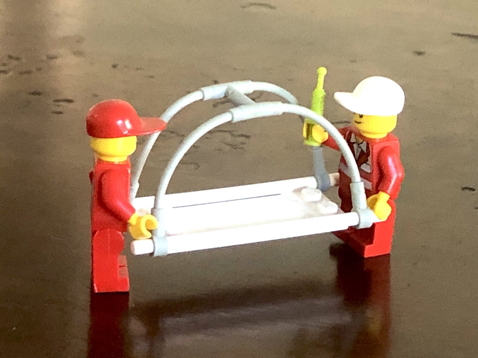 LEGO Minifig Minifigures Paramedic Ambulance officer hospital stretcher ...