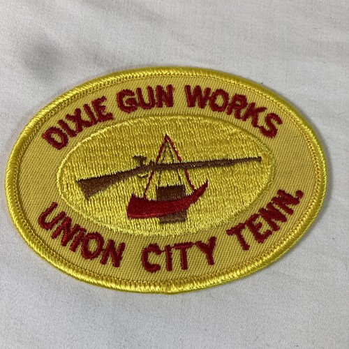 Vintage DIXIE GUN WORKS Union City Tennessee Hunter Patch Yellow Oval ...