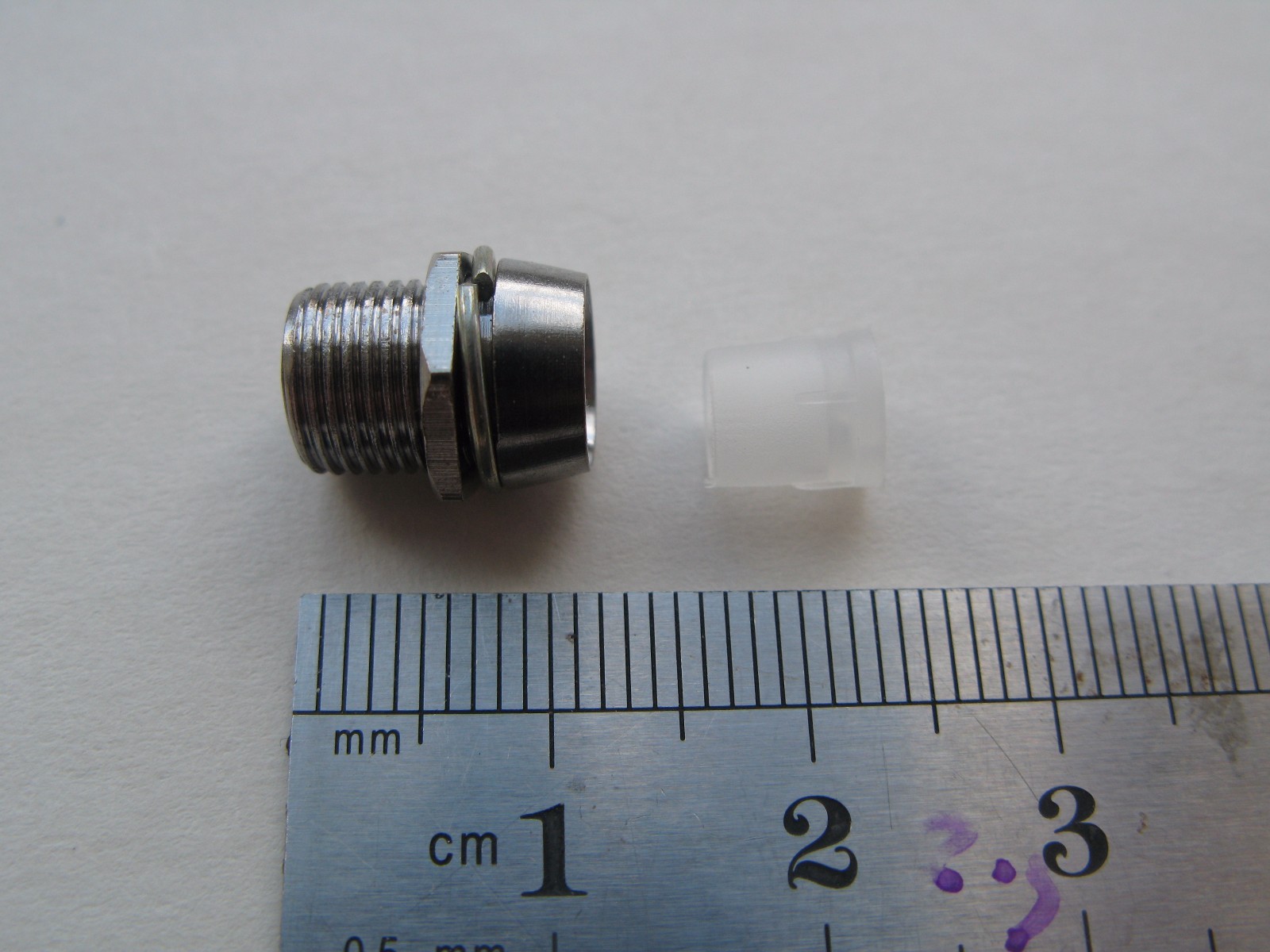 3mm / 5mm Chrome Metal LED Holder Mount Bezel Case Silver Colour ...