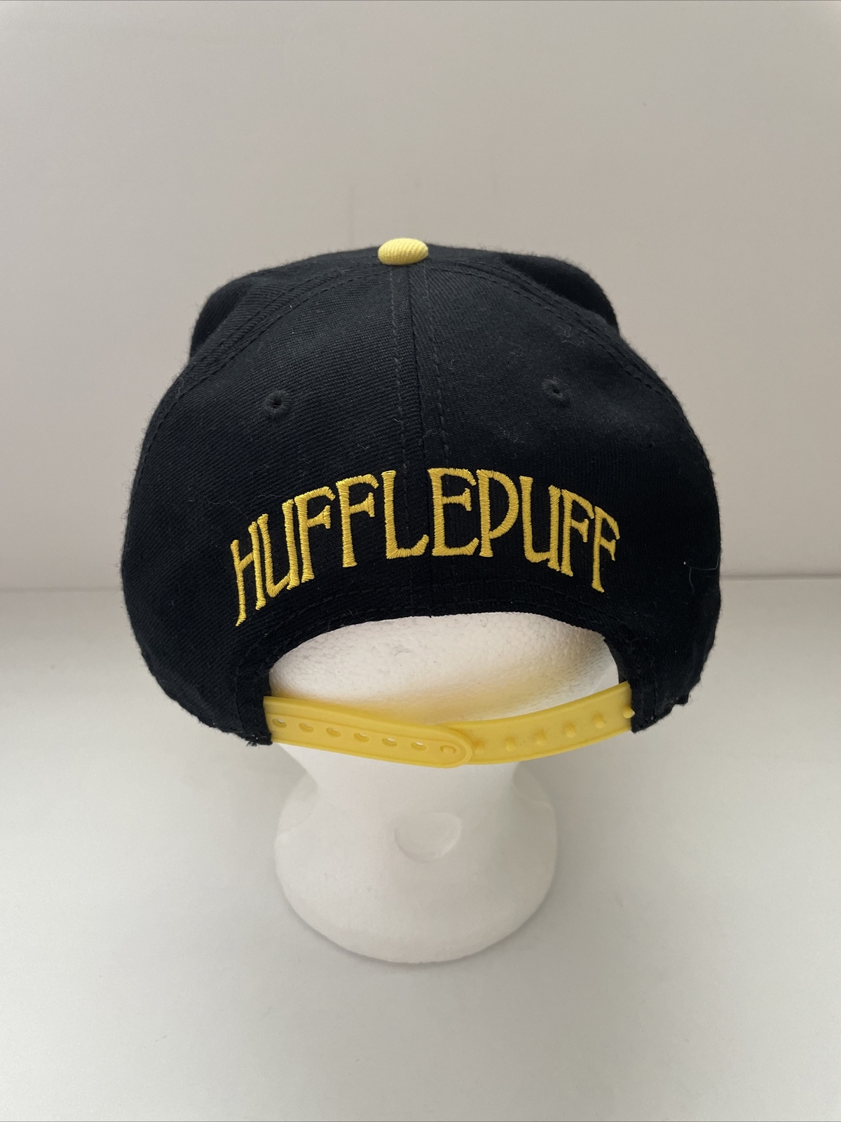 Harry Potter Hogwarts Alumni Hufflepuff Hat Black Sna… - Gem