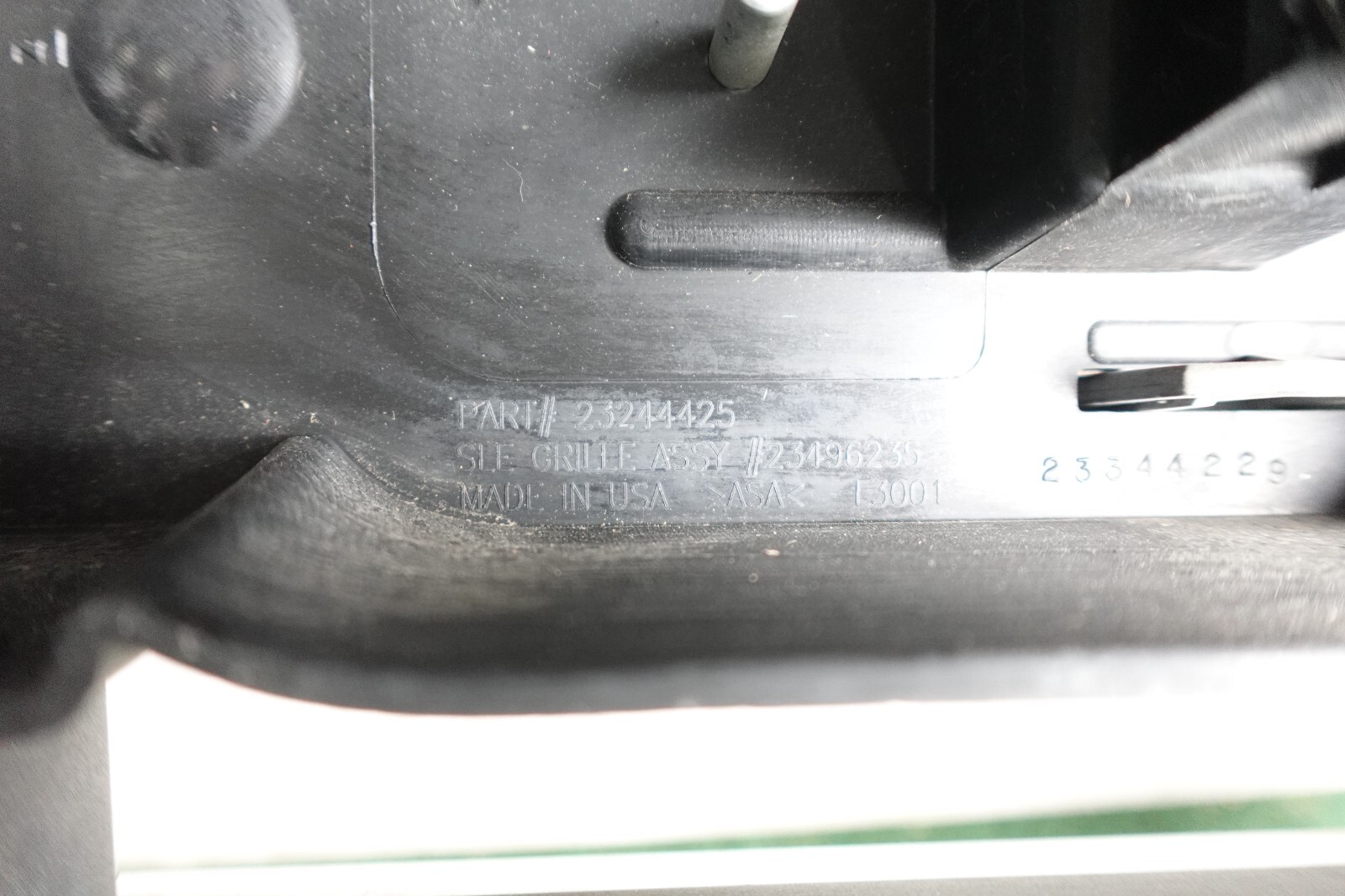 GMC Sierra 1500 SLT Front Grille OEM 23496235 Take off 2018 for sale ...