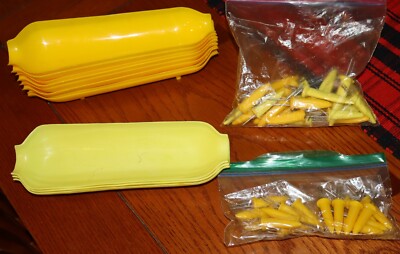 Lot of Vintage Plastic Corn on the Cob Dishes Plates and Corn Holders ...