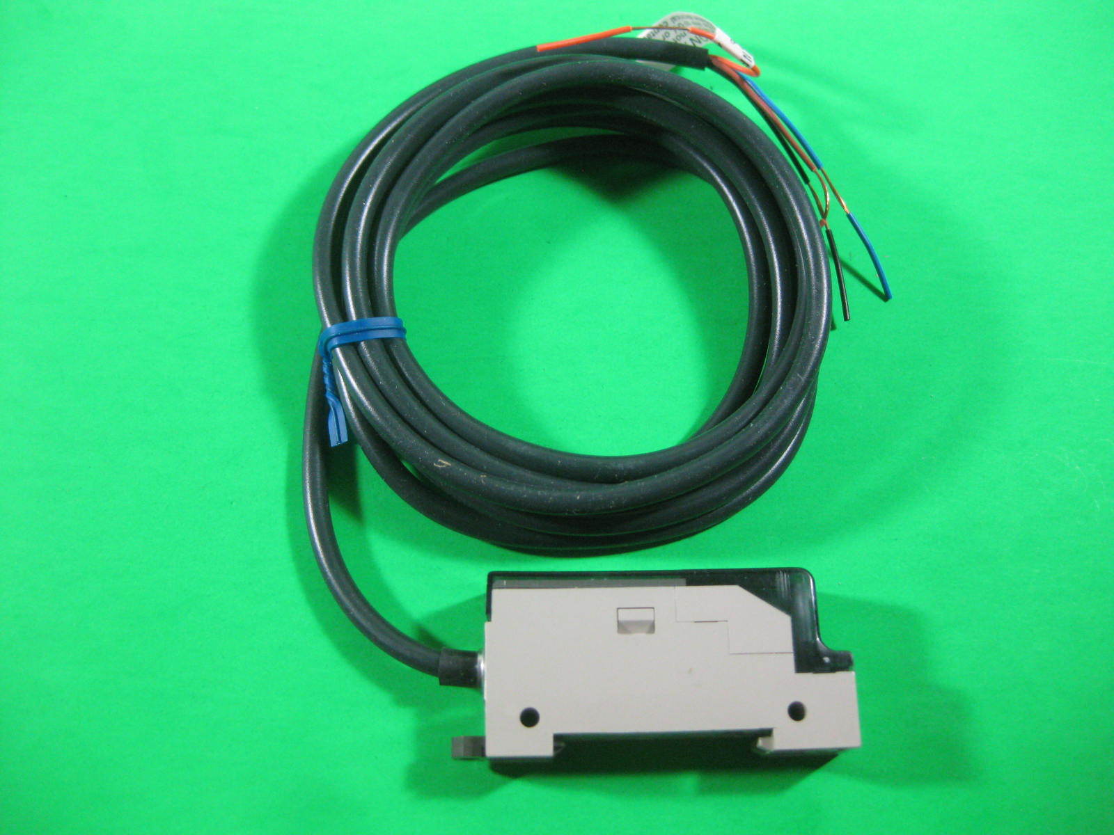 Omron Proximity Switch Amplifier 2m -- E2C-JC4AP -- New | eBay