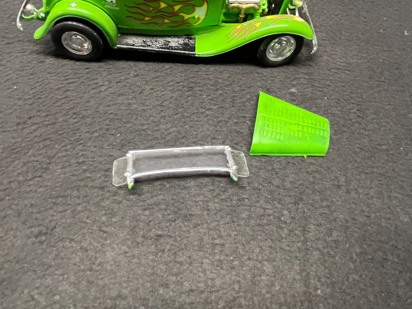 Monogram '32 Ford Roadster Hot Rod Model 1/24 Street Rod Custom Deuce ...