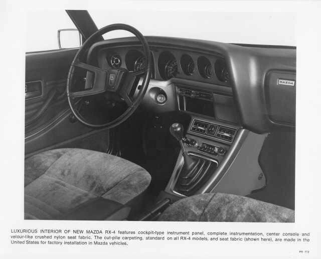 Mazda Rx4 Interior