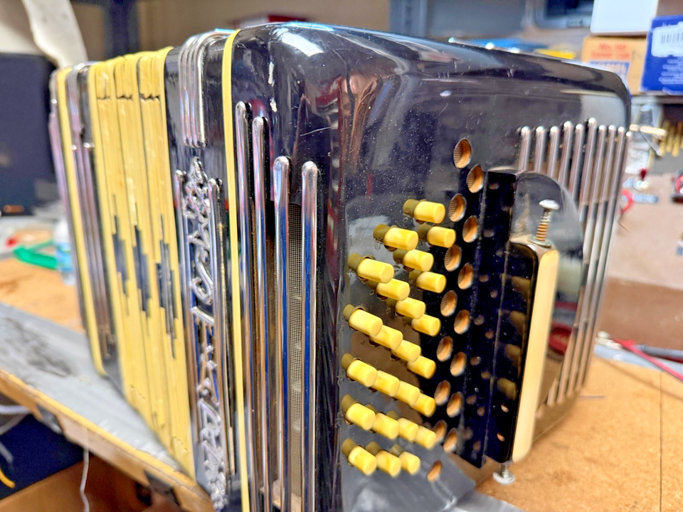 CONCERTINA- MFG BY "STAR"- PRO "D" MODEL | eBay