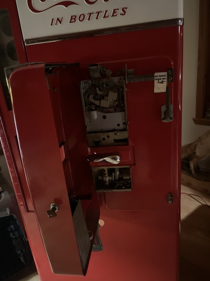 Beautifully restored Vendo -81 coke machine. | eBay