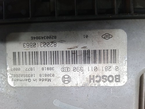 0281011390 CALCULATEUR MOTEUR ECU / 8200310863 / 8200349846 / 2588 POUR ...