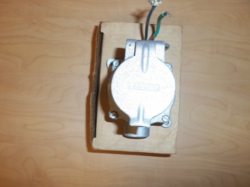 NEW APPLETON CPSC-2375 EXPLOSION PROOF 20 AMP 240V PIN AND & SLEEVE ...